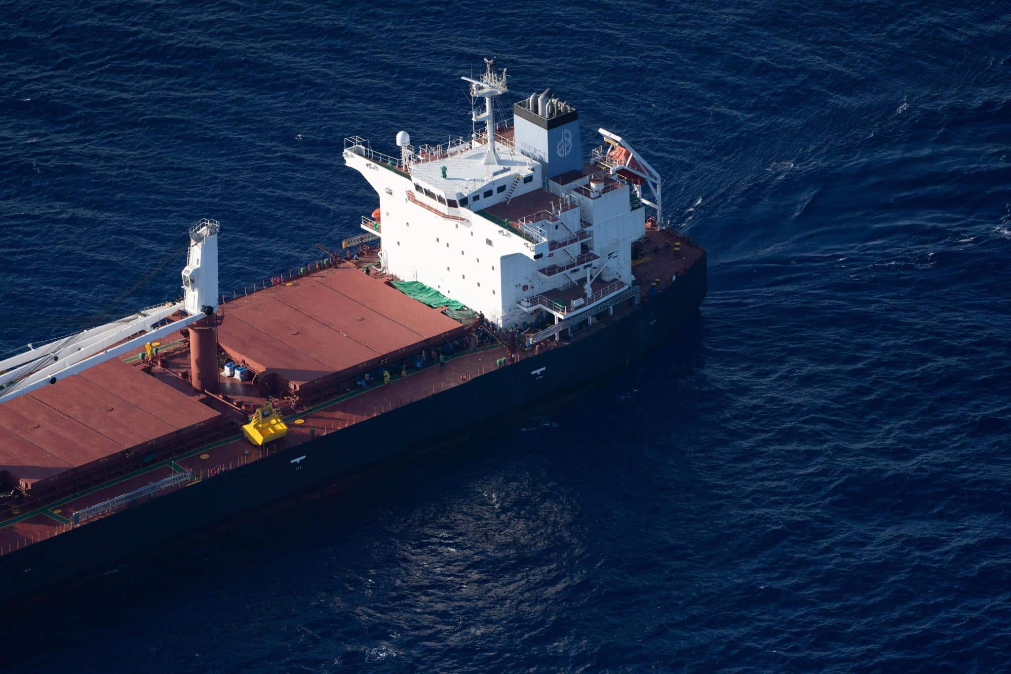 Handelsschiff mit über 90 Personen seit Tagen auf See trotz Toten und Geburtsnotfall • Sea-Watch ...